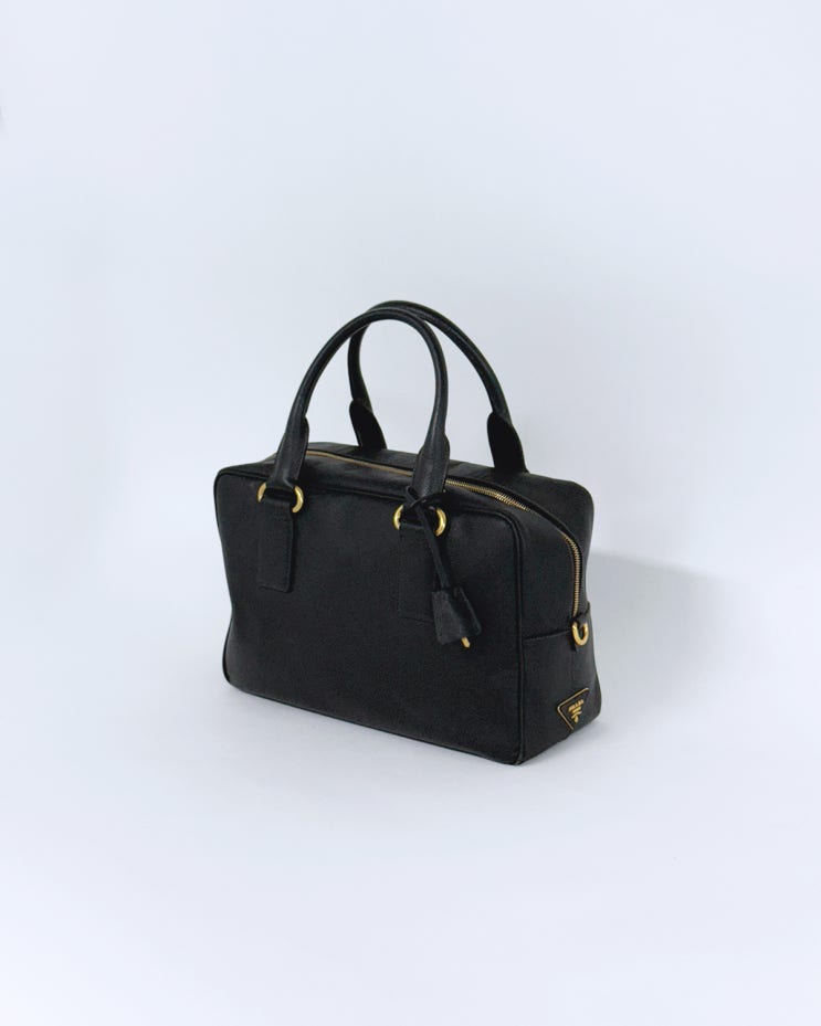 PRADA - Saffiano Leather Tote Bag / 빈티지 프라다 사피아노 레더 토트백 : 네이버 블로그