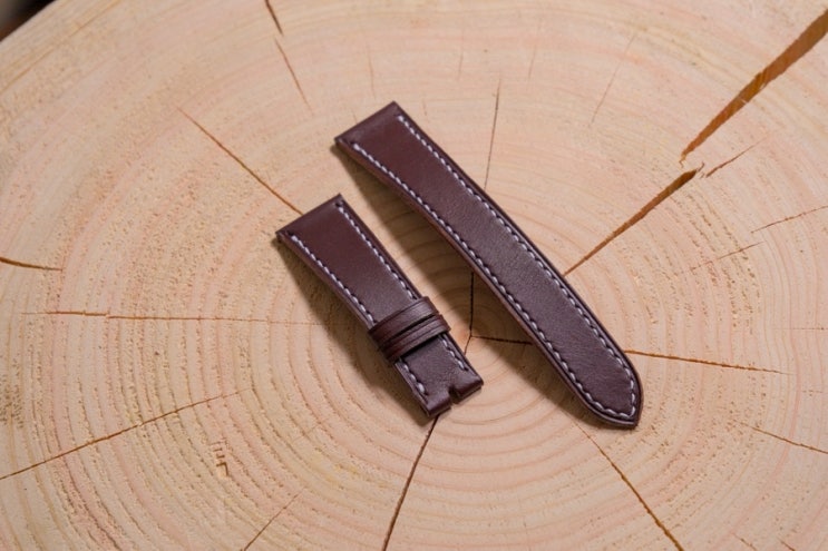 [주문제작] 클래식의 완성, 핸드메이드 가죽 워치 스트랩 (갤럭시워치/애플워치 호환) : 네이버 블로그