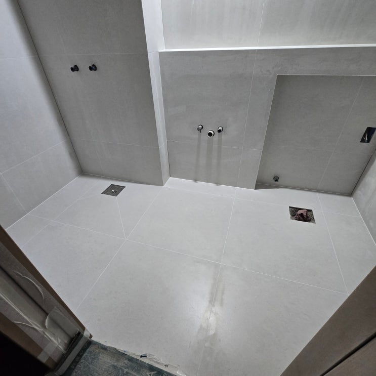 양주 줄눈 시공 사례 양주자이1단지 욕실 퍼플렉스 P30 줄눈 시공으로 완성된 인테리어의 품격 : 네이버 블로그