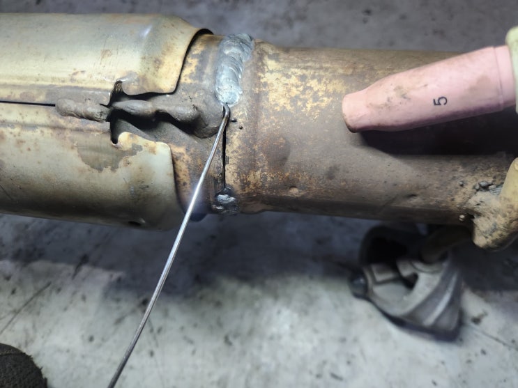 김포수입차정비 랜드로버 레인지로버 스포츠 DPF크리닝 하체소음정비 텐션스트럿교환 공차체결 외부벨트세트교환 : 네이버 블로그