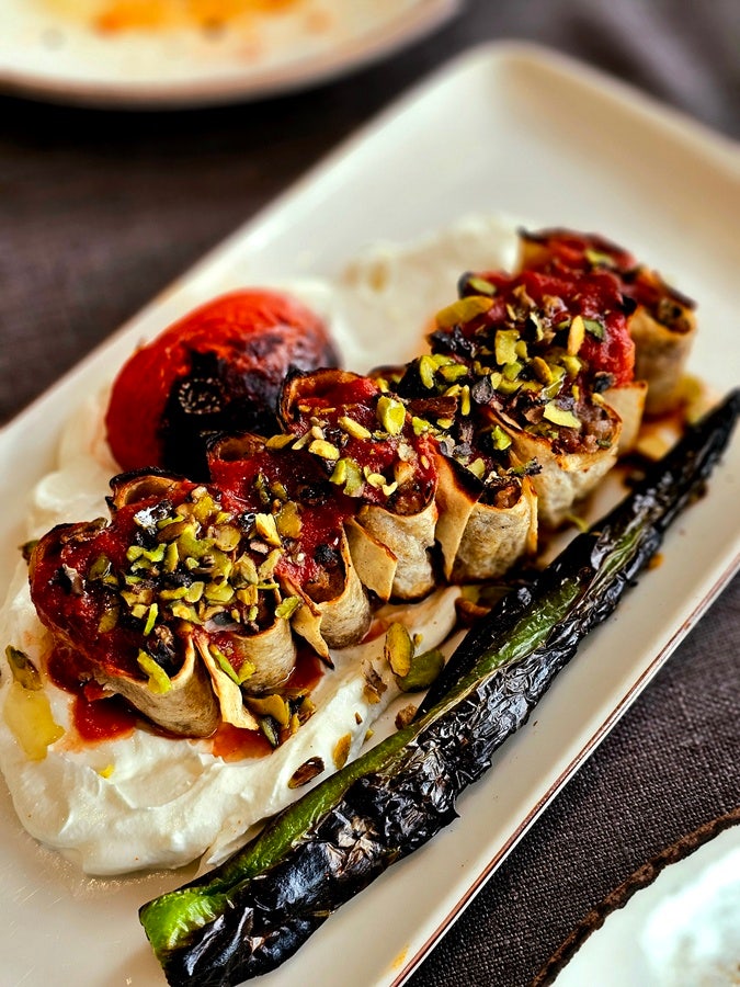 이스탄불 맛집 - 전통적인 터키식 그릴 요리 레스토랑 '알리 오작바쉬 귀무슈유 (Ali Ocakbasi Gumussuyu ...