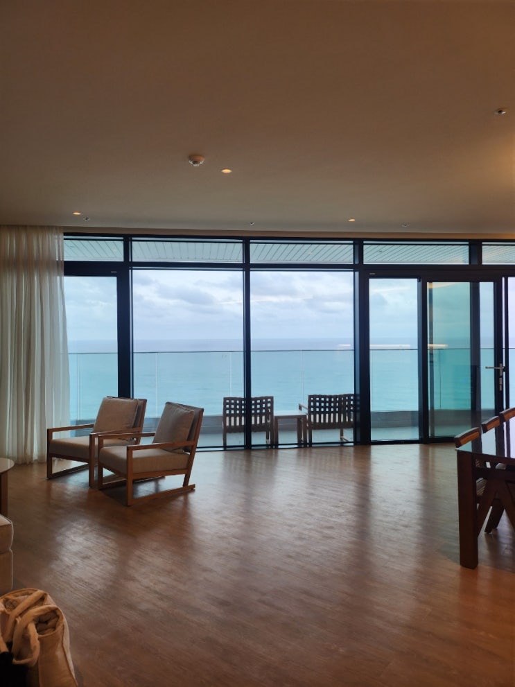 신라 모노그램 강릉 스위트 패밀리, 코너 스위트 더블 오션뷰 (feat.조식뷔페, GYM ,수영장 포함) : 네이버 블로그