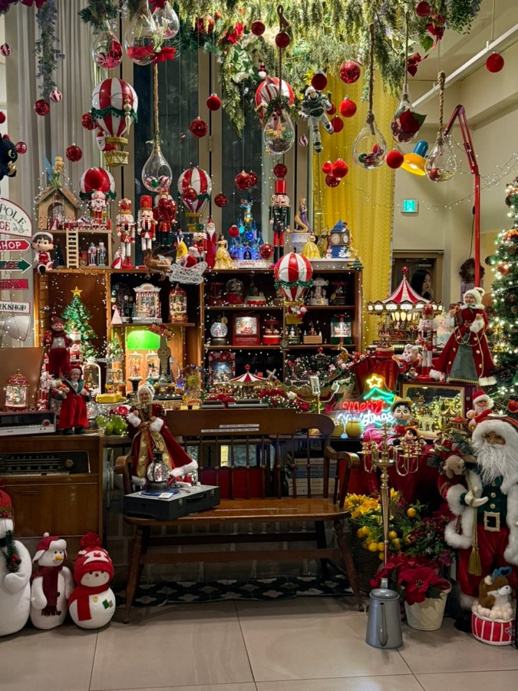 🎄크리스마스 카페 추천｜미리 메리 크리스마스🎅 분위기 맛집 청주 성안길 ‘태그원’ 방문 후기 : 네이버 블로그