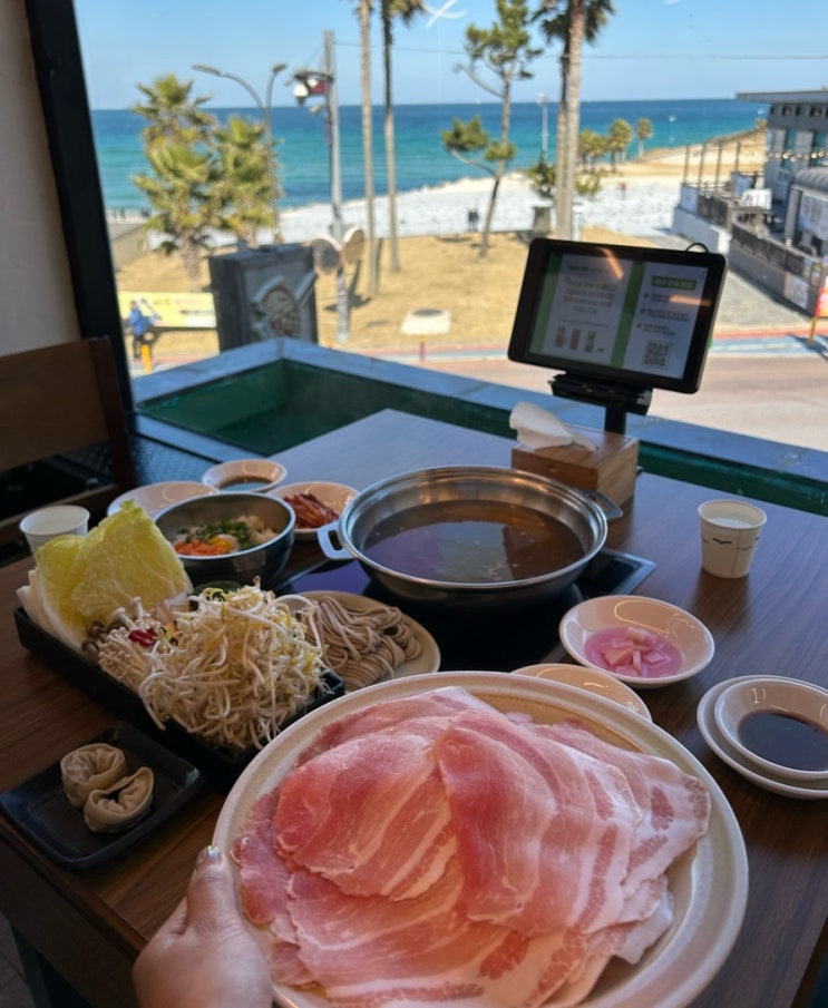 [제주 복진함덕] 아침식사 가능한 함덕해수욕장 오션뷰 맛집 추천 흑돼지,해물 샤브샤브 추천 : 네이버 블로그