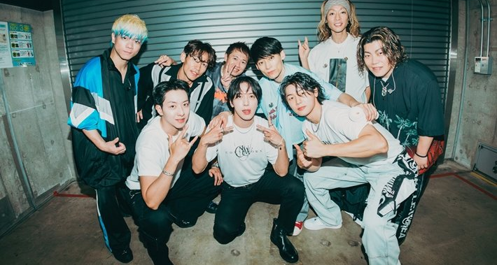 씨엔블루 록 스타로 돌아온다 - 정규 3집 '쓰릴로지' 발표 : 네이버 블로그