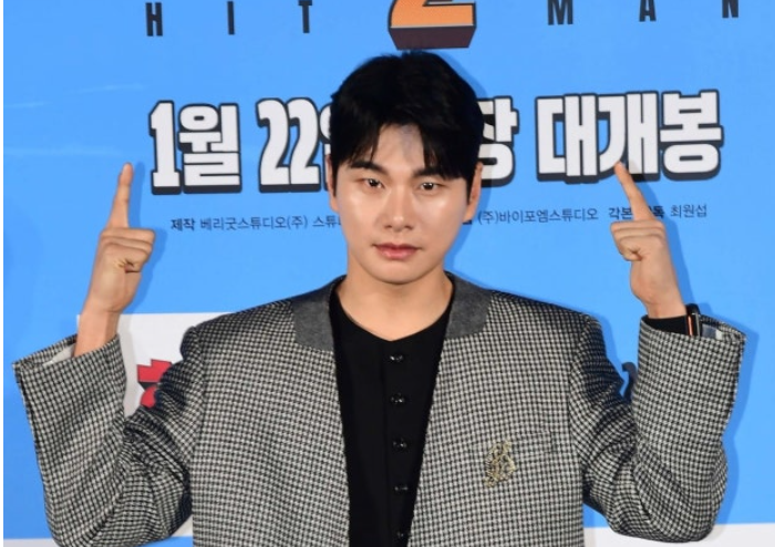 이이경, 사생활 논란에 결국 ‘놀뭐’ 하차… ‘용형4’도 “수사 결과 대기 중” : 네이버 블로그