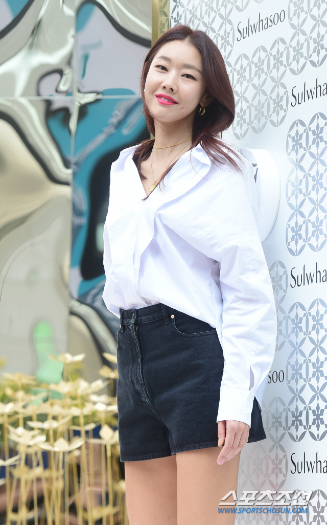 톱모델 한혜진의 깜짝 '출산 예고'? "내년 1~2월에 승부 보겠다" 쿨한 열정 뒤에 숨겨진 진심 : 네이버 블로그