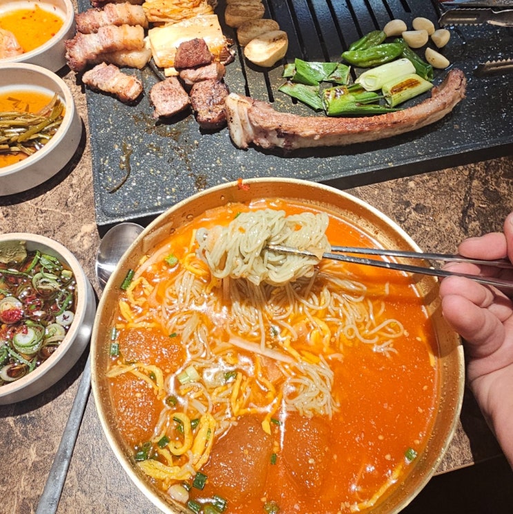 숙성육 회냉면까지 완벽한 용산회식 장소 : 네이버 블로그