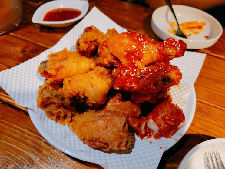 [서울 잠원동] 울리불리호프 - 모임 하기 좋았던 내돈내산 오래된 논현역 안주 맛집 : 네이버 블로그