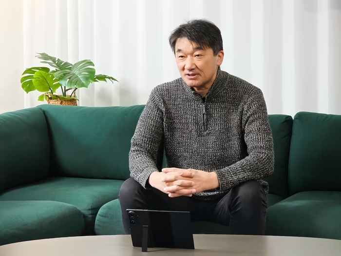 폰 1800대 수집 ‘찐덕후’ 日기자, 한국 달려온 이유…“삼성 트라이폴드 구매” : 네이버 블로그