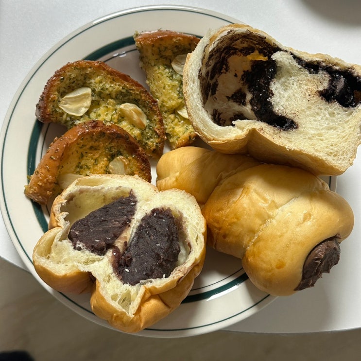 [ 경기도 오남읍 ] 맛도리 빵이 가득한 오남 베이커리 카페 라떼는말이야 : 네이버 블로그