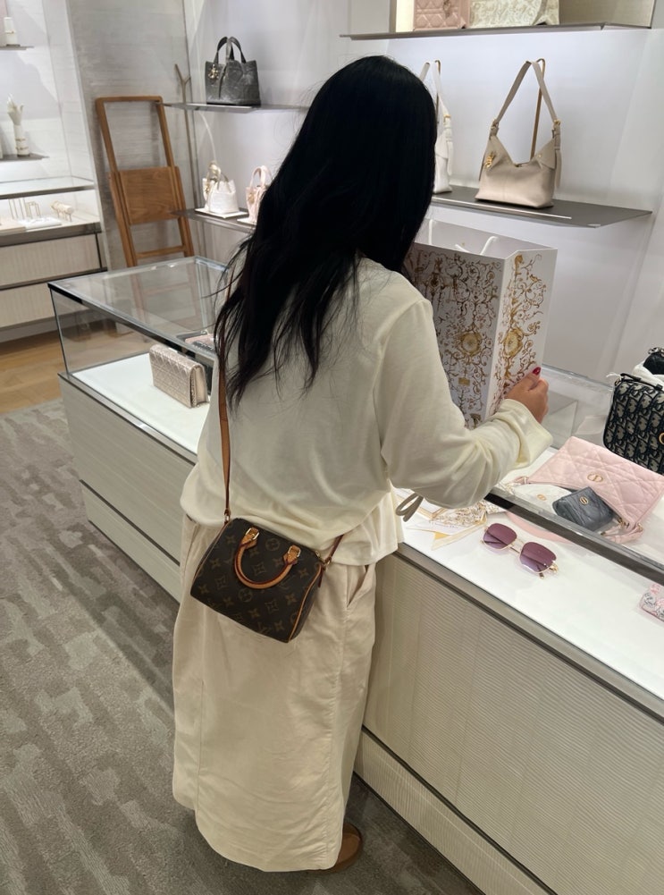 대전 신세계 백화점 디올 Miss Caro 미니 백 후기 : 네이버 블로그