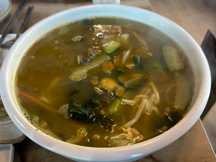 [대부도/가보고싶은집] 따개비 홍합 칼국수 맛집 내돈내산(+함초당 소금빵) : 네이버 블로그