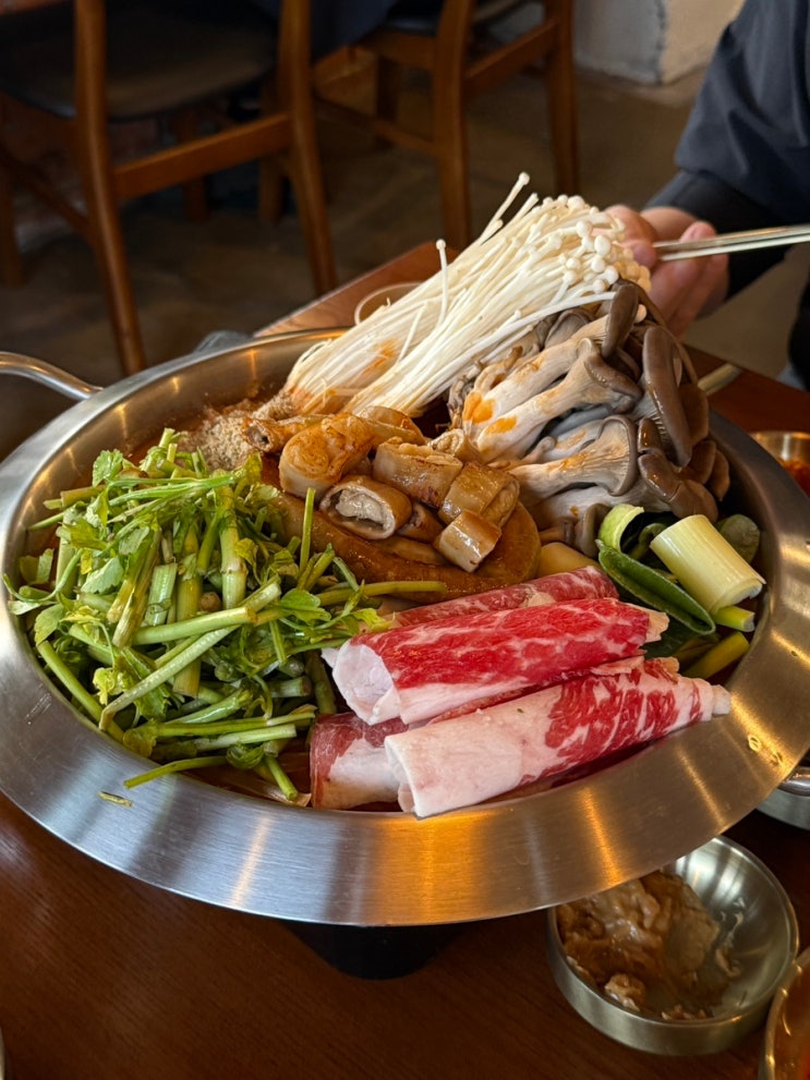 판교 한식 맛집 • 우봉집 판교 • 부추꼬리찜 곱창전골 평냉 다모여 : 네이버 블로그