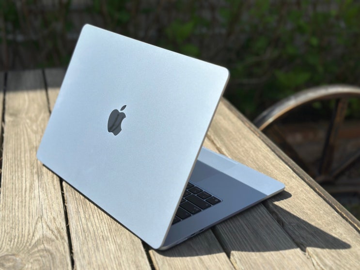M2 맥북에어 3년 쓰다 M5 스카이블루로 바꾸고 후회 [내돈내산] : 네이버 블로그
