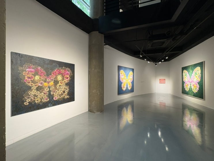 [성남큐브미술관 반달갤러리] 2026 성남작가조명전-김홍년 《꿈의 대화: Dreams in Dialogue》 : 네이버 블로그