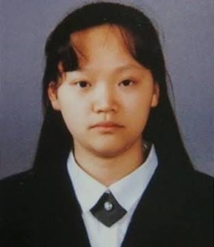 서울대 의사 남편과 초고속 이혼… 8살 연하 무명 배우와 재혼한 금수저 여배우의 반전 근황 : 네이버 블로그