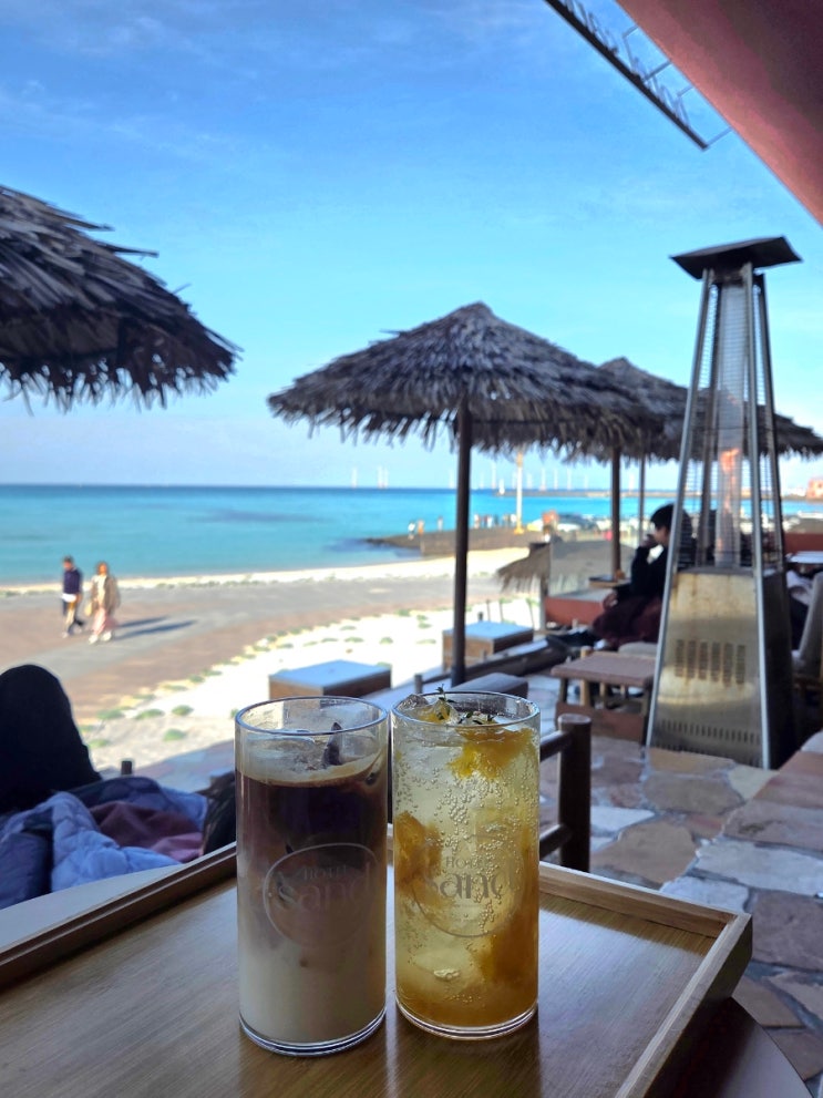 제주 협재 해수욕장 카페 뷰맛집 호텔샌드 내돈내산 : 네이버 블로그