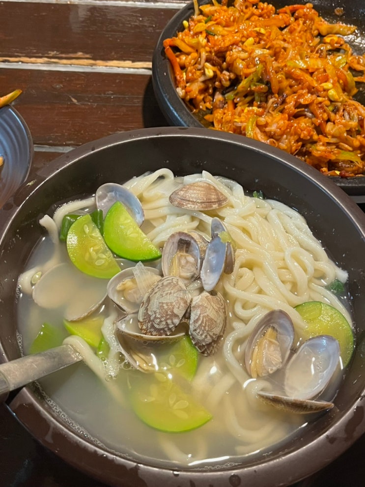 몽촌토성보리밥칼국수 | 하남 미사 실내 애견동반식당, 스타필드 근처 맛집 내돈내산 : 네이버 블로그