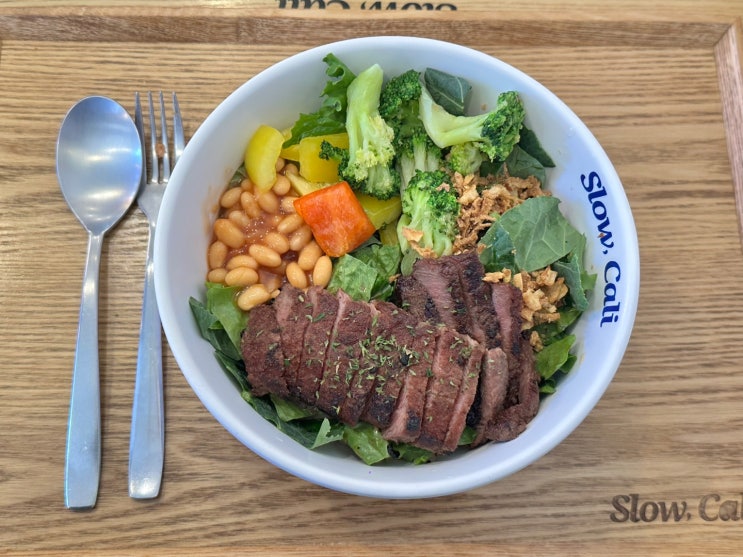 [연남동] 다이어트 샐러드 점심 내돈내산 솔직리뷰 슬로우캘리 연남본점 포케 샐러드 & 그릴 : 네이버 블로그
