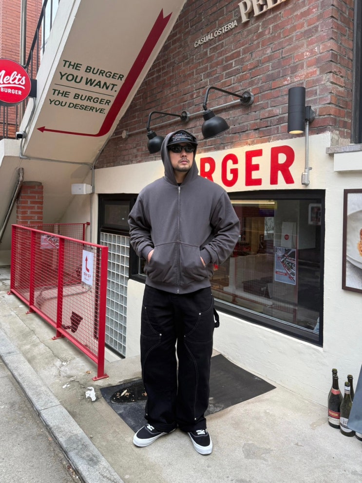 그냥 카펜터가 아니다｜하드코어러버 GOD’s SHIELD 카펜터 팬츠 착용 후기 : 네이버 블로그