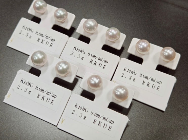 [모두 판매완료] 단골고객님 2분이 꼭 구하고 싶어하셔서요. 거래처에 부탁드려서 5쌍 추가되었습니다. 더 이상은 없습니다 🌸💎💕 ...