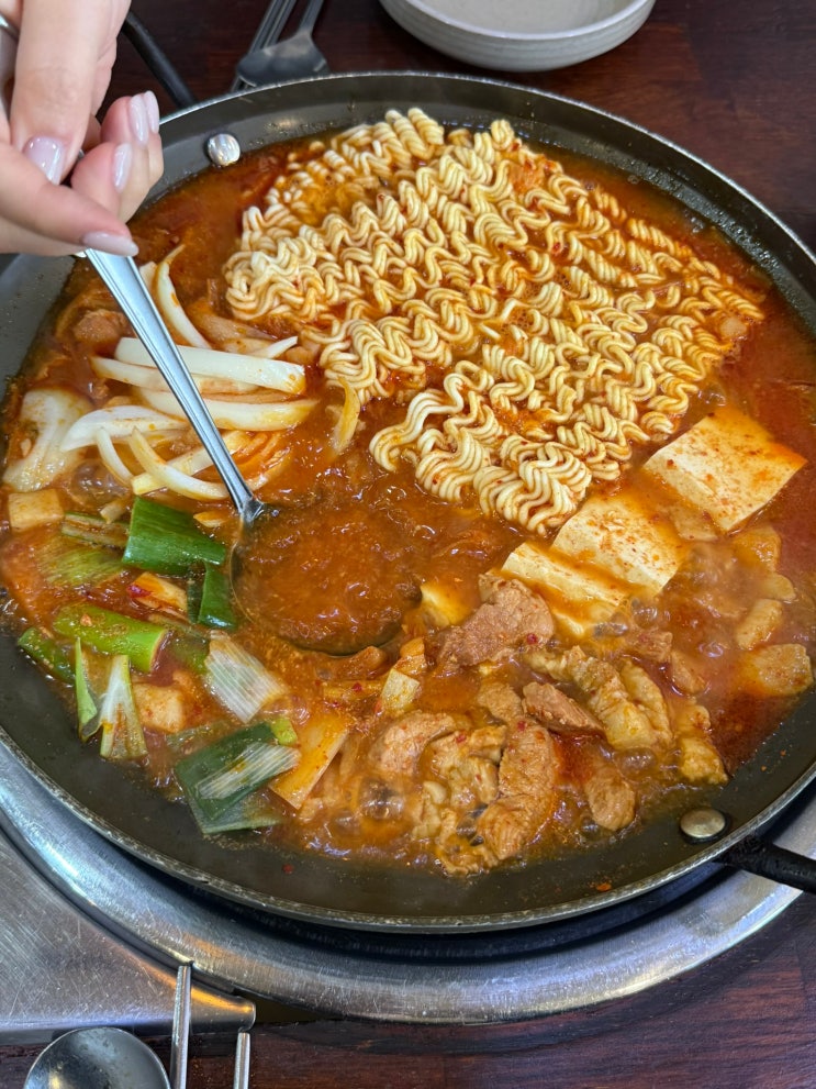 광주송정역맛집 생돼지고기김치찌개｜김치찌개 2인 + 라면사리 추가 후기 : 네이버 블로그