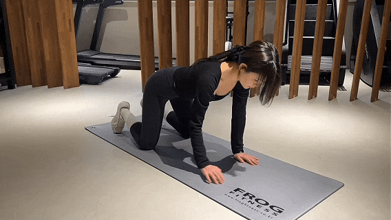 [여성전용PT/서창동헬스장] 딱 10분! 목, 어깨 불편한 사람 90%가 놓치는 스트레칭 : 네이버 블로그