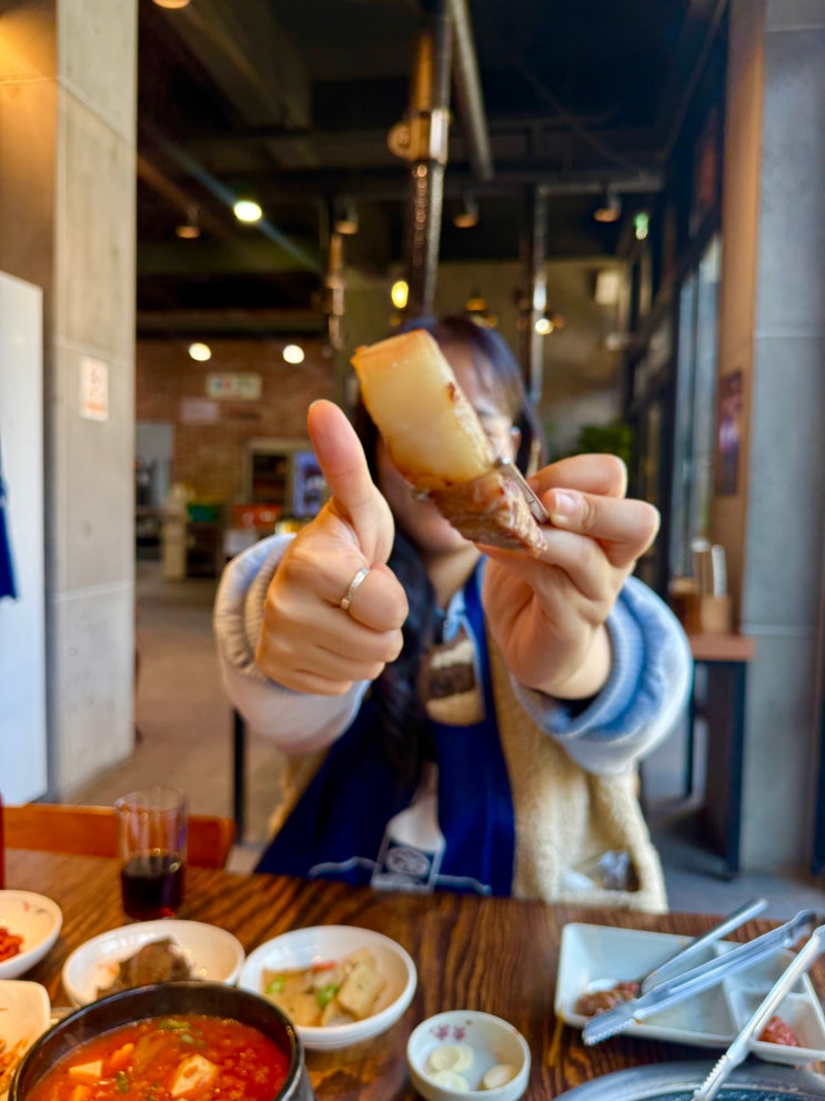 제주 서귀포 올레 시장 맛집 흑돼지 오겹살 고기집 주차장 : 네이버 블로그