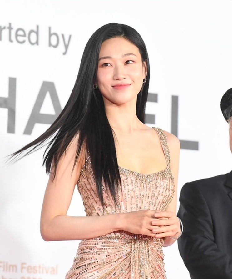 배우 하윤경 프로필 키 나이 고향 학력 경력 데뷔 총정리 / 봄날의 햇살에서 서사의 중심으로 : 네이버 블로그