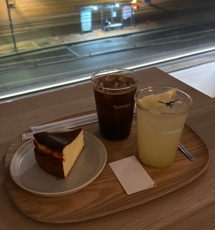 수원 행궁동 텀어스(tumus) 야간카페, 느좋카페 : 네이버 블로그