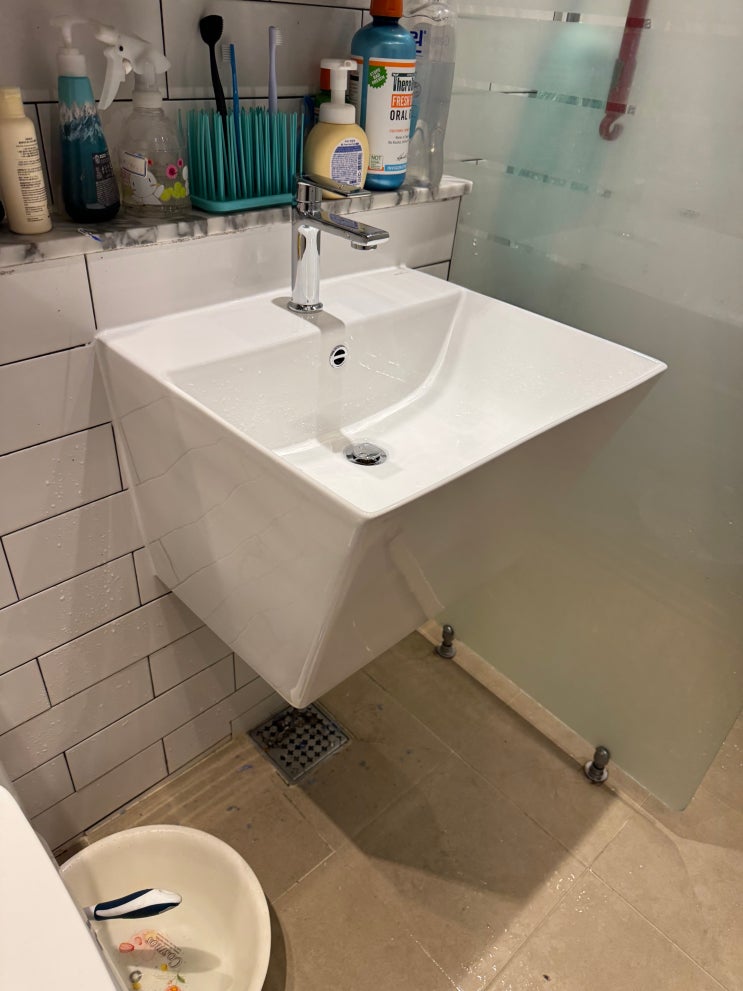 부산 세면대교체 영도구 영선동 영선반도보라 아파트 대림바스 CL370 세면대 L2210 세면수전 시공 아덱스 실리콘 SN플러스 ...