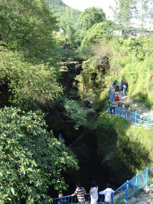 [포카라] 데비스폭포(Devis Falls)와 그 반대편 동굴 : 네이버 블로그