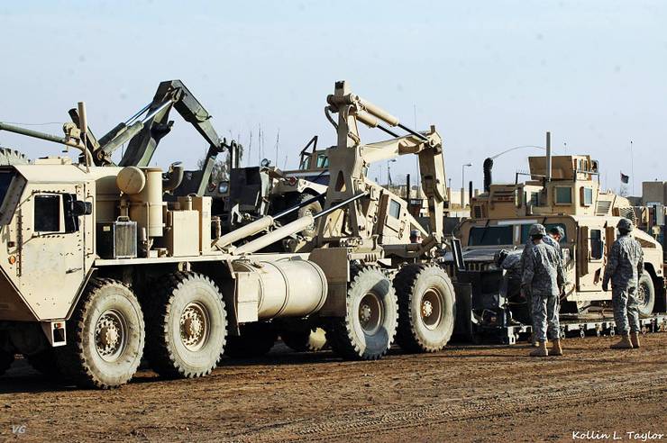 이라크에 배치된 미육군 M983 Heavy Expanded Mobility Tactical Truck (HEMTT) : 네이버 블로그