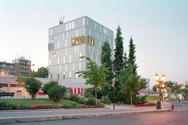 Usera Public Library in Madrid / Abalos & Herreros : 네이버 블로그